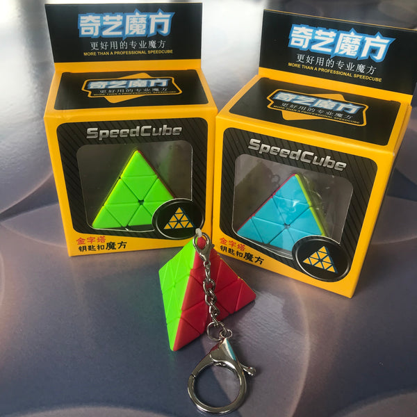 Mini pyraminx cube keyrings – TenForward